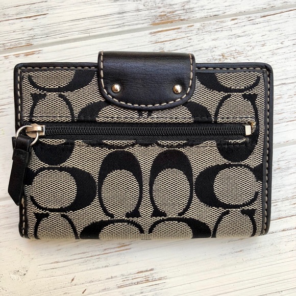 Coach | Bags | Coach Signature Canvas Turnlock Wallet | Poshmark